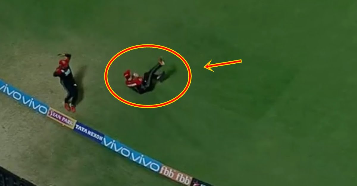IPL 2018: AB de Villiers' acrobatic catch