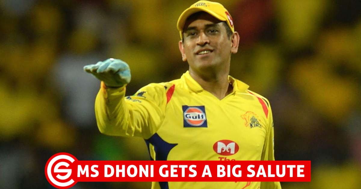 IPL 2018: CSK captain MS Dhoni receives a respectful salute from a dog