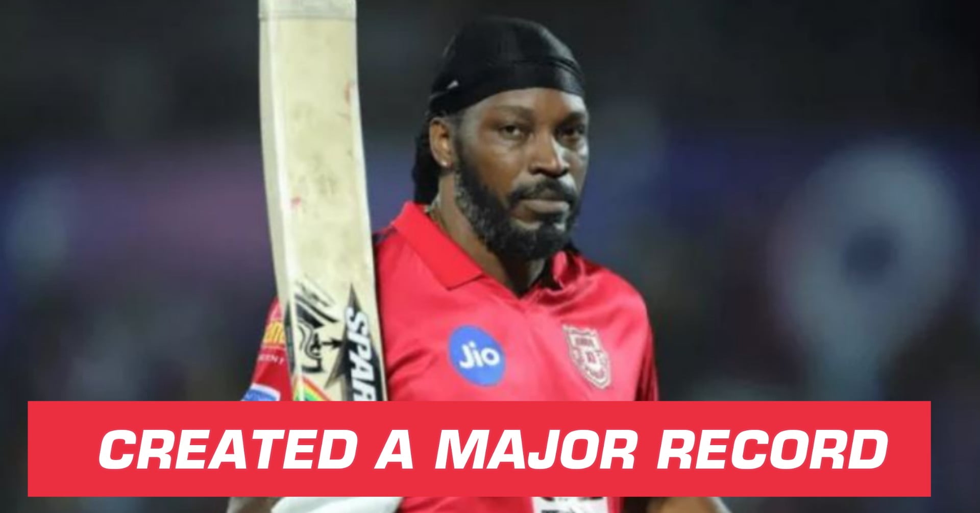Chris Gayle completes 4000 runs in the IPL during their game against RR