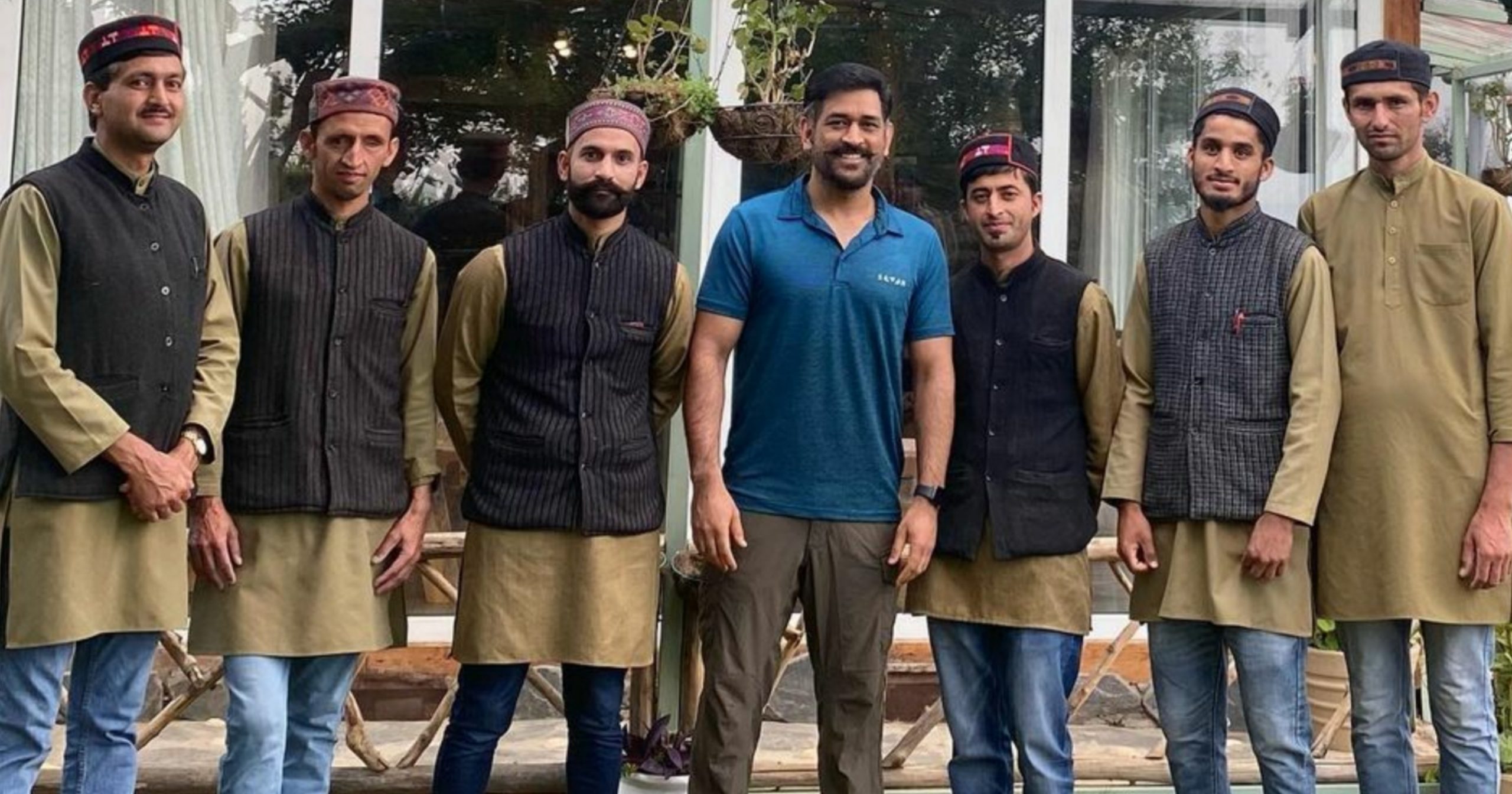 MS Dhoni Meets His Fan During His Vacation Recently