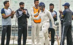 Wriddhiman Saha Receives Guard of Honour In His Last Game For Bengal