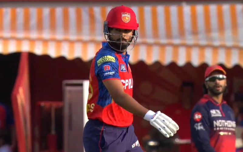 Shreyas Iyer Faces Massive Trolls After Cheap Dismissal Against RCB